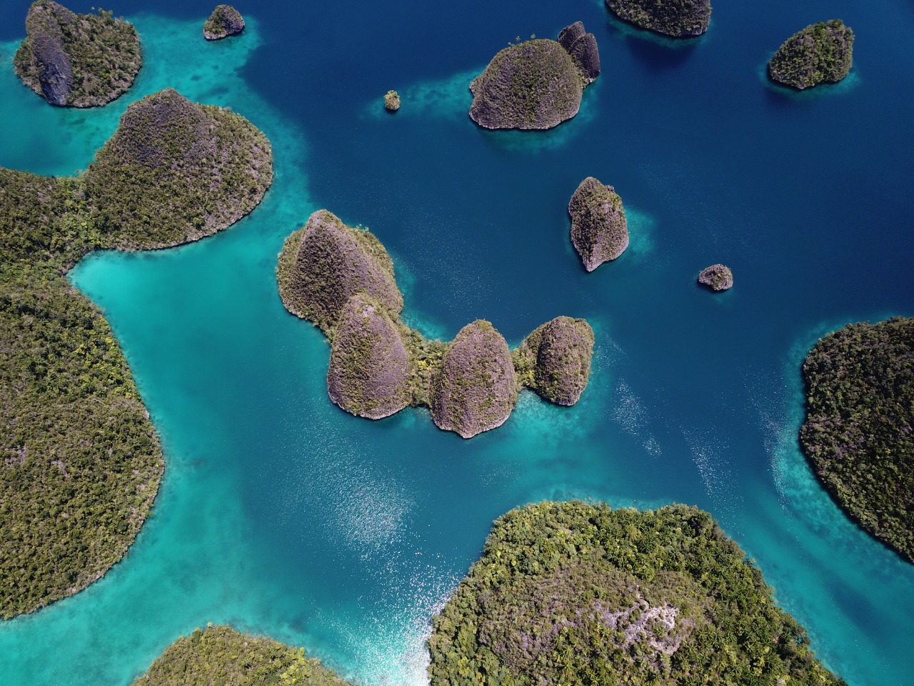 VIP Tour Raja Ampat 5 Hari 4 Malam Paket PRIVATE TRIP 2025