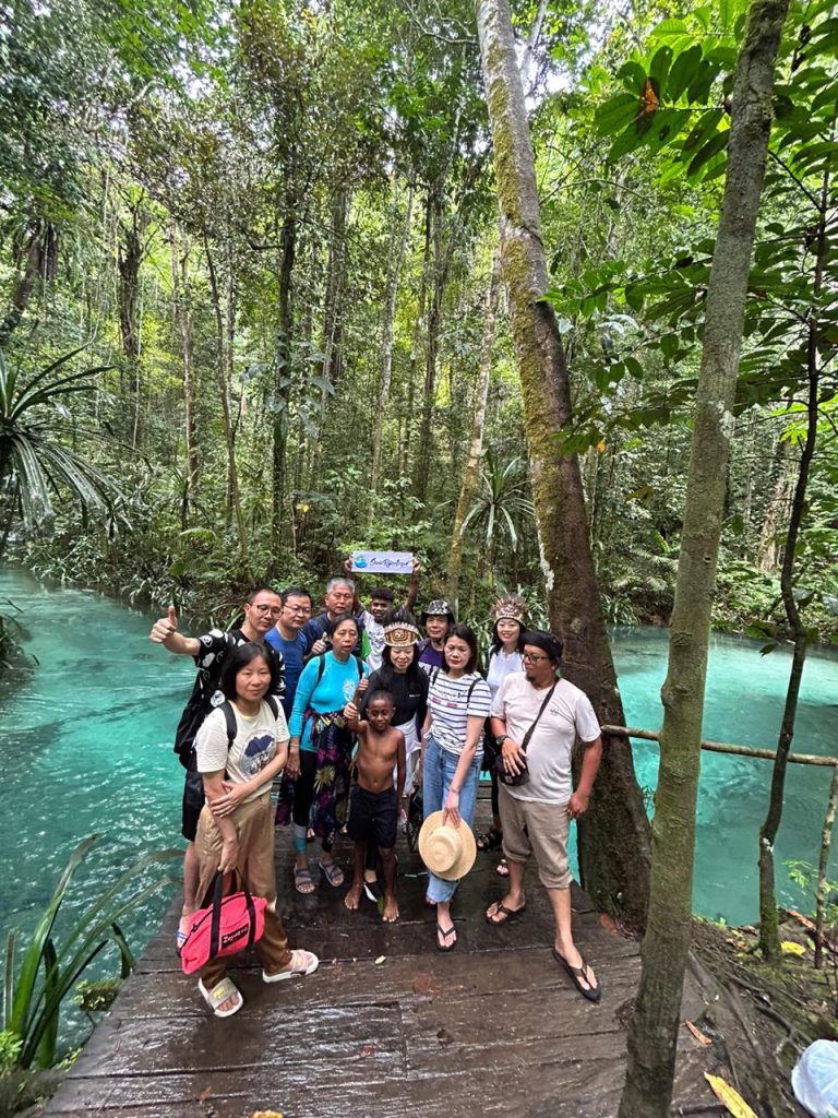 menyusuri sungai kalibiru di raja ampat UPDATE December 2025