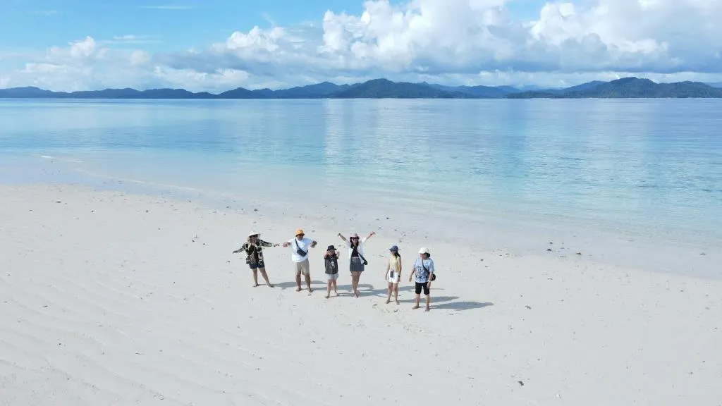 Paket Liburan Seru Sehari Raja Ampat ONE DAY STAR SORONG